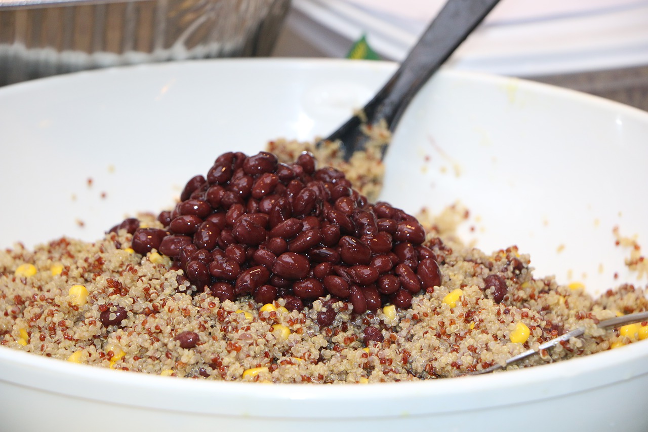 How to Soak Quinoa to Reduce Phytic Acid - Rolling Strong